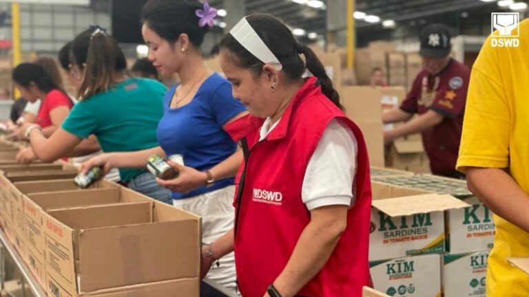 PHOTOS: Over 1.1 Million Family Food Packs Given to Typhoon Affected ...